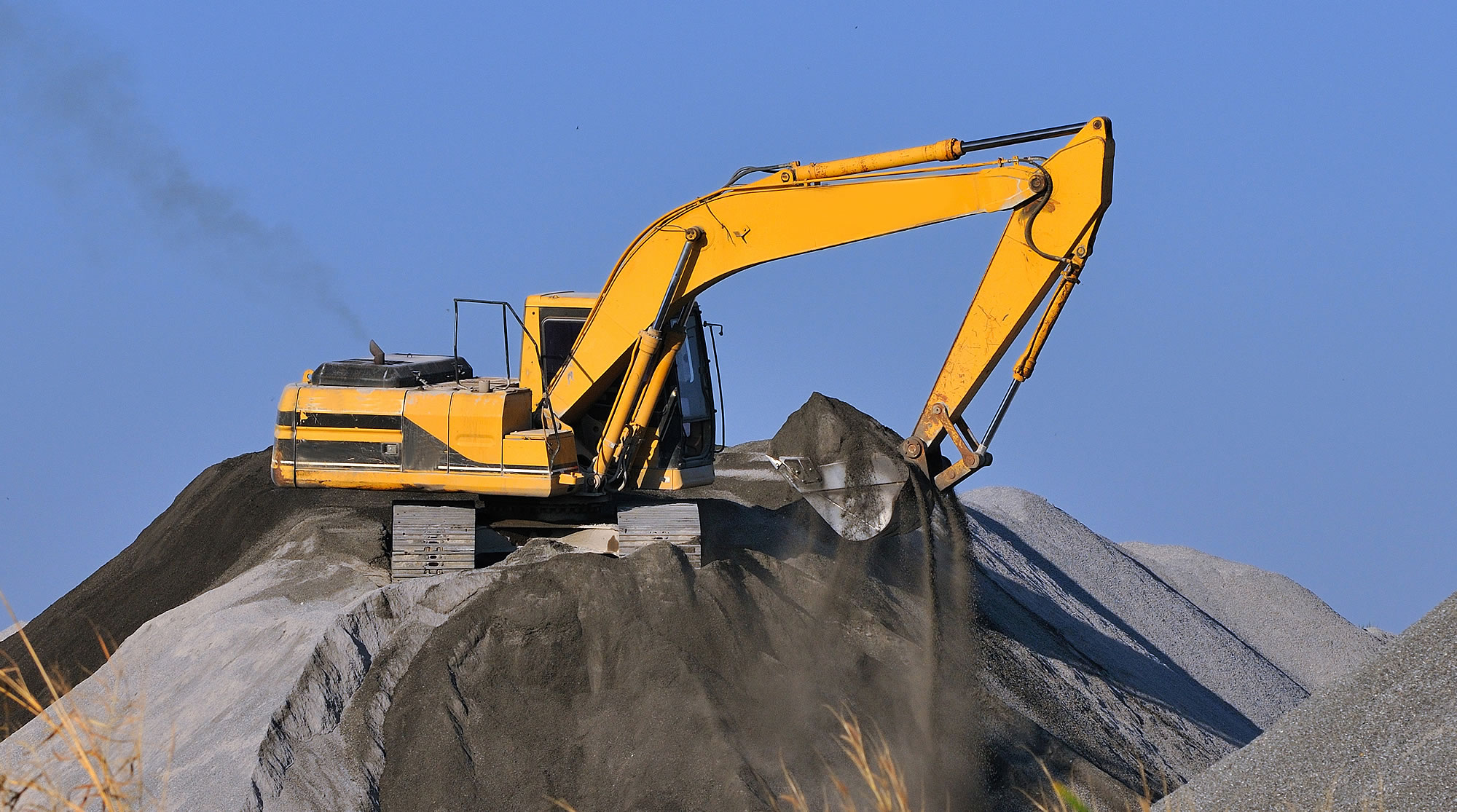 Bolder receives new fleet of heavy machinery